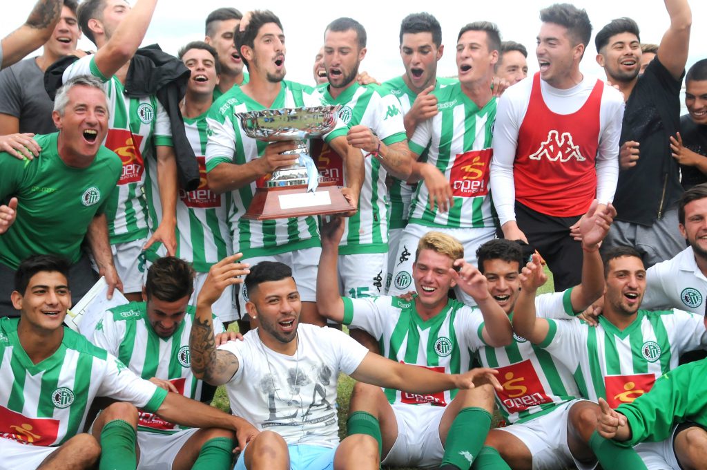 Renovada vuelta del fútbol de primera « Diario La Capital de Mar del Plata