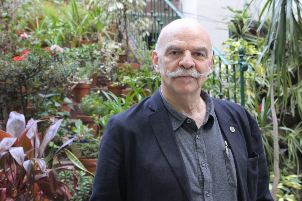 Martín Caparrós: “La novela futurista es hoy una forma deformada del ...