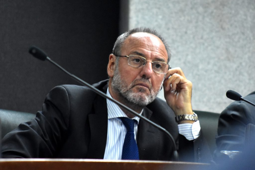 Condenan a empresarios rurales por evasión impositiva « Diario La ...