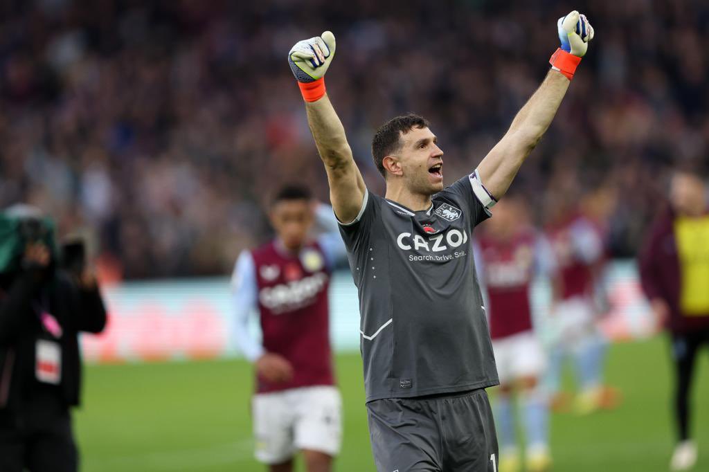 “Dibu” Martínez fue figura en el triunfo del Aston Villa ante Manchester United « Diario La ...