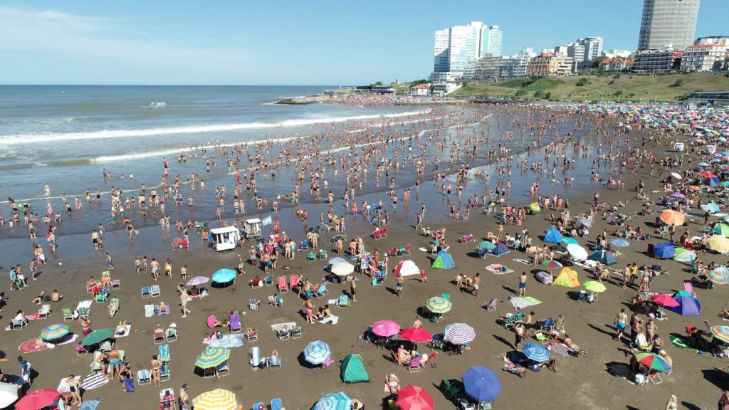Imponentes fotos aéreas de las playas de Mar del Plata « Diario La ...