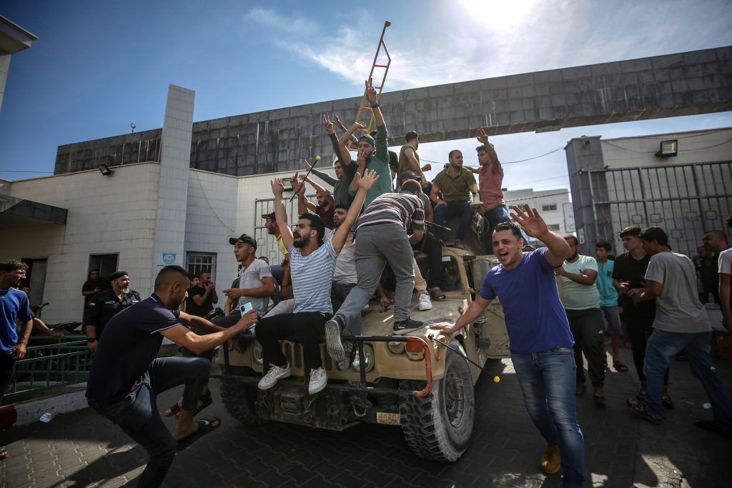 Más De 100 Muertos En Israel Y Al Menos 908 Heridos Por La Fuerte