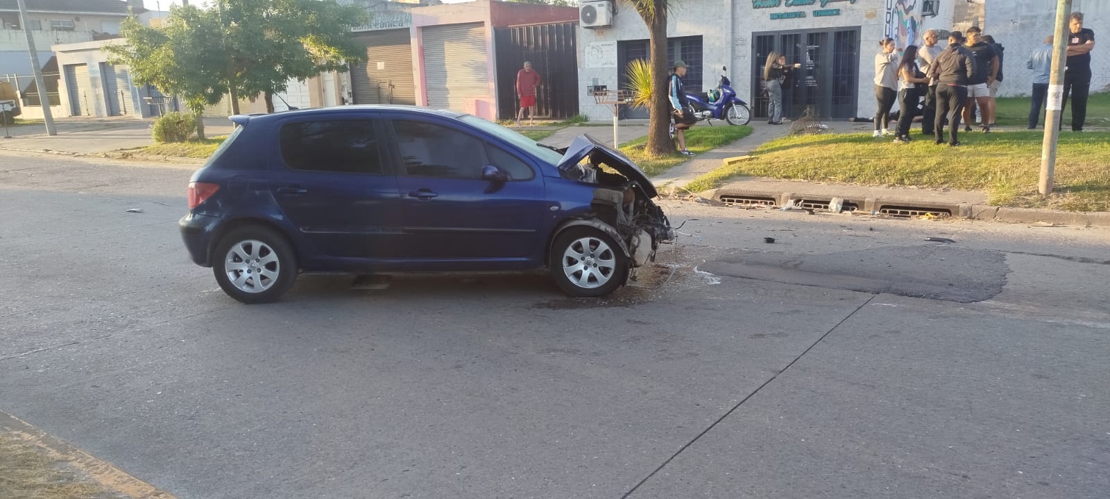 Conductor alcoholizado chocó en la avenida Colón y su acompañante salió ...